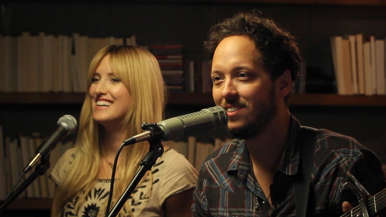 Gungor - "Long Way Off" (Live at RELEVANT) - YouTube