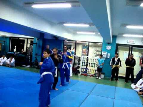 Exame de Faixa branca Morganti Ju-Jitsu Kata Yang - YouTube