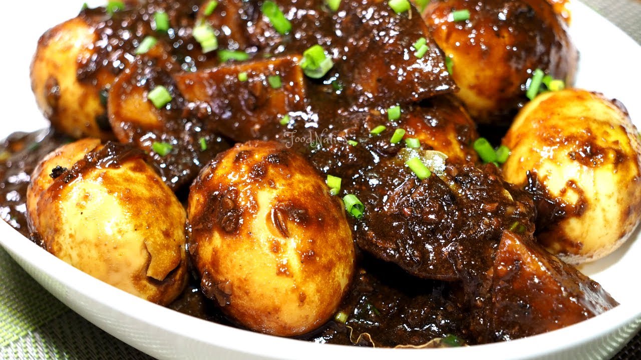 LEVEL UP YOUR ADOBONG ITLOG | FOODNATICS - YouTube