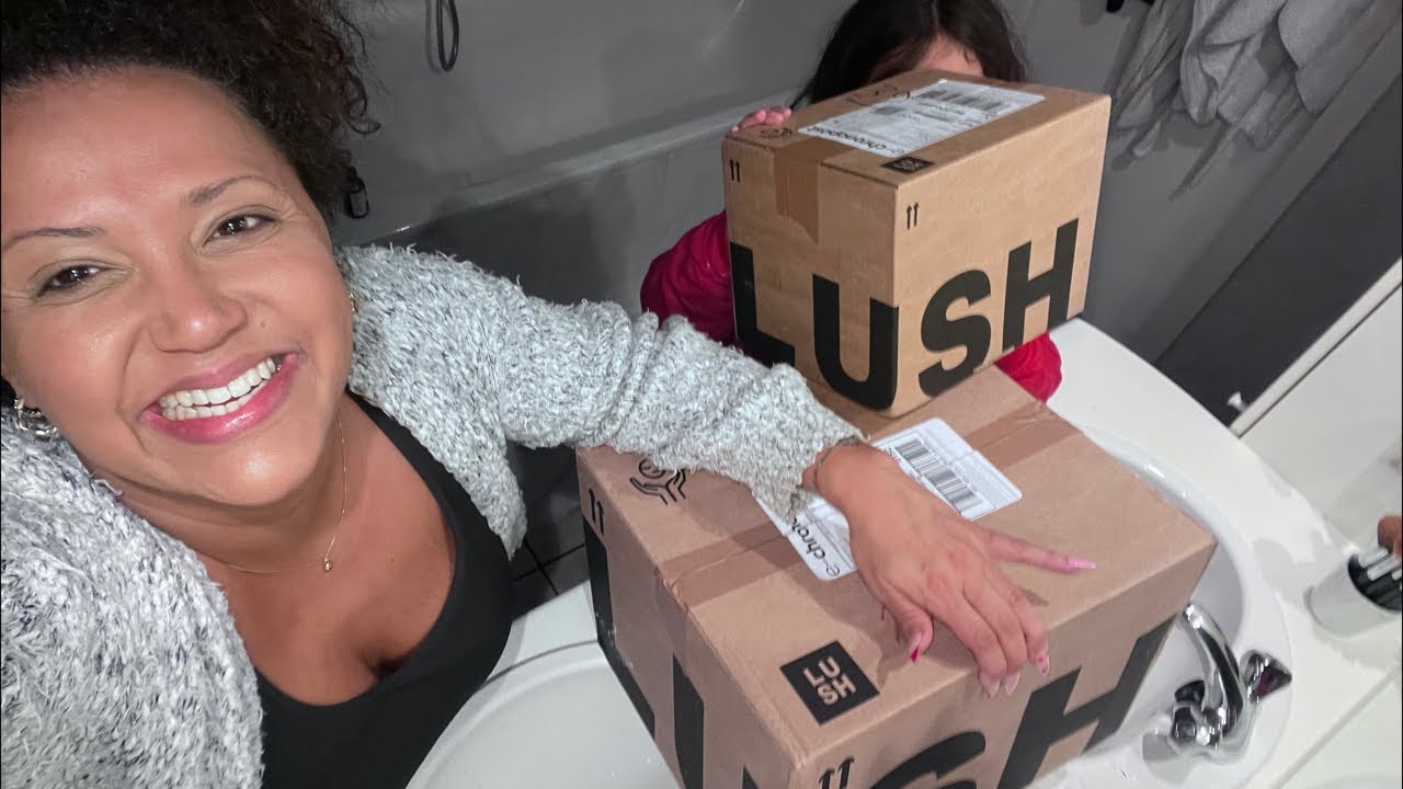 📦 Lush Saint-Valentin & The New Version 😍 - YouTube