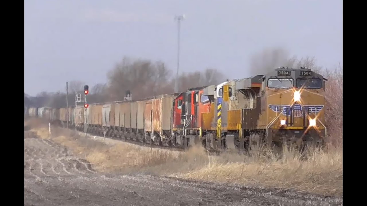 Monster CN Train A432 with 5 Units - February 24, 2023 - YouTube