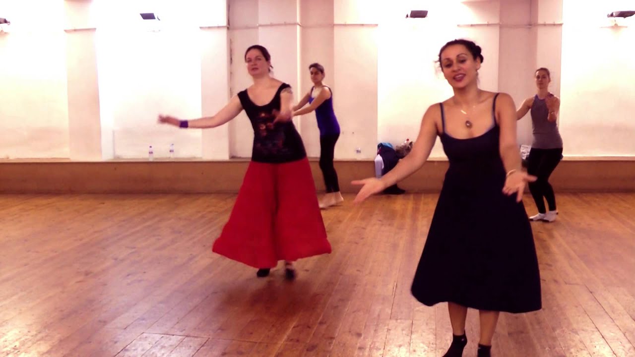 Persian dance classes Helia Bandeh کلاس رقص ایرانی هلیا بنده - YouTube