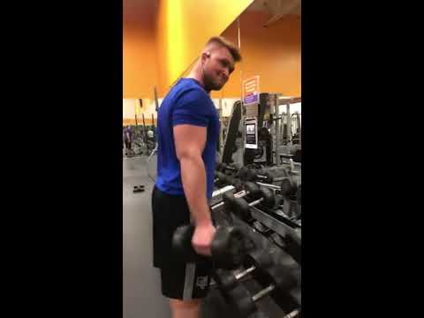 18 inch biceps - YouTube
