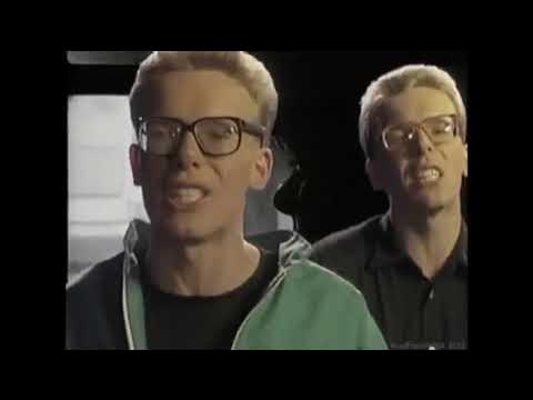 The Proclaimers - I'm Gonna Be (500 Miles) (Official Music Video) - YouTube