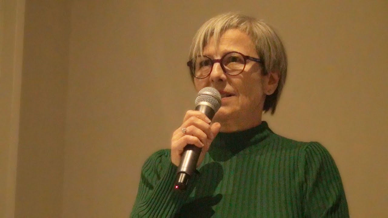 Mary Kostakidis on Assange & the US Culture of Revenge - YouTube