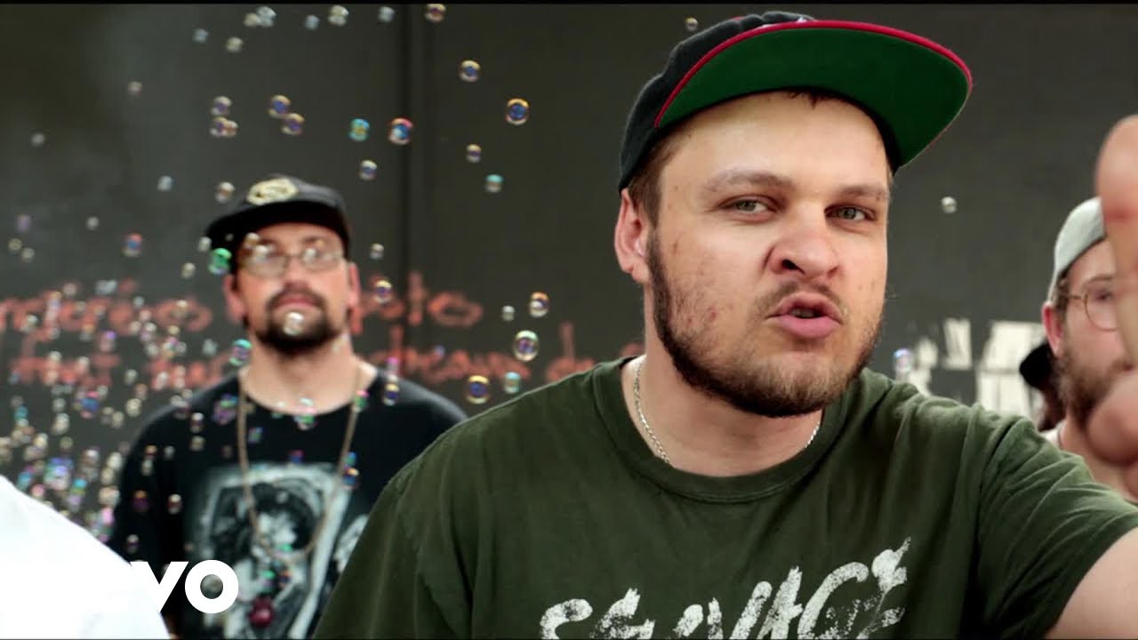 Buzzup - Société Humain-Formé (Official Music Video) - YouTube