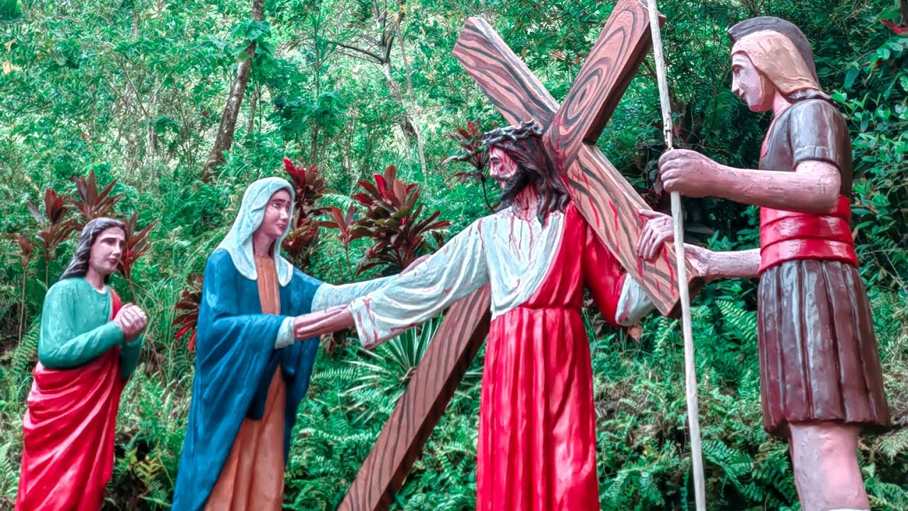 Walkway to the Old Volcano at Bonbon, Catarman, Camiguin - YouTube