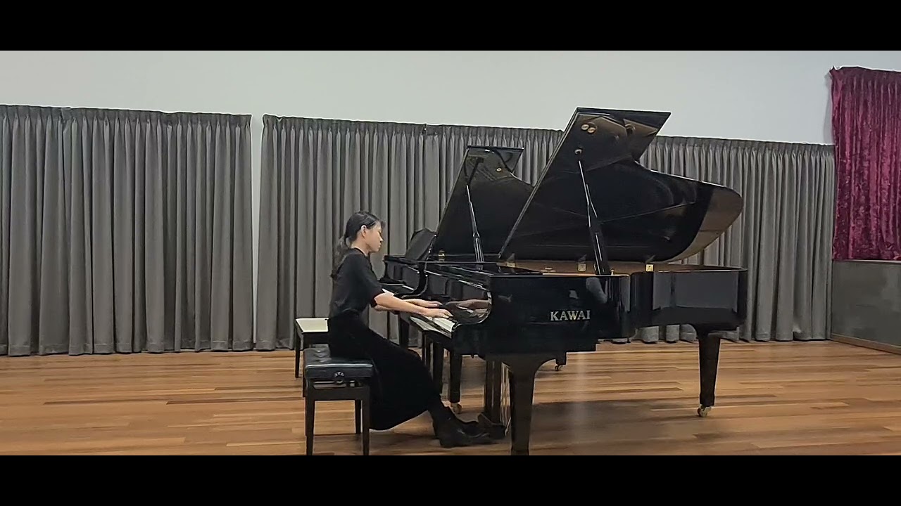 Jacelyn Loo performed Nocturne Op27 No 1 by Chopin and Paganini ...