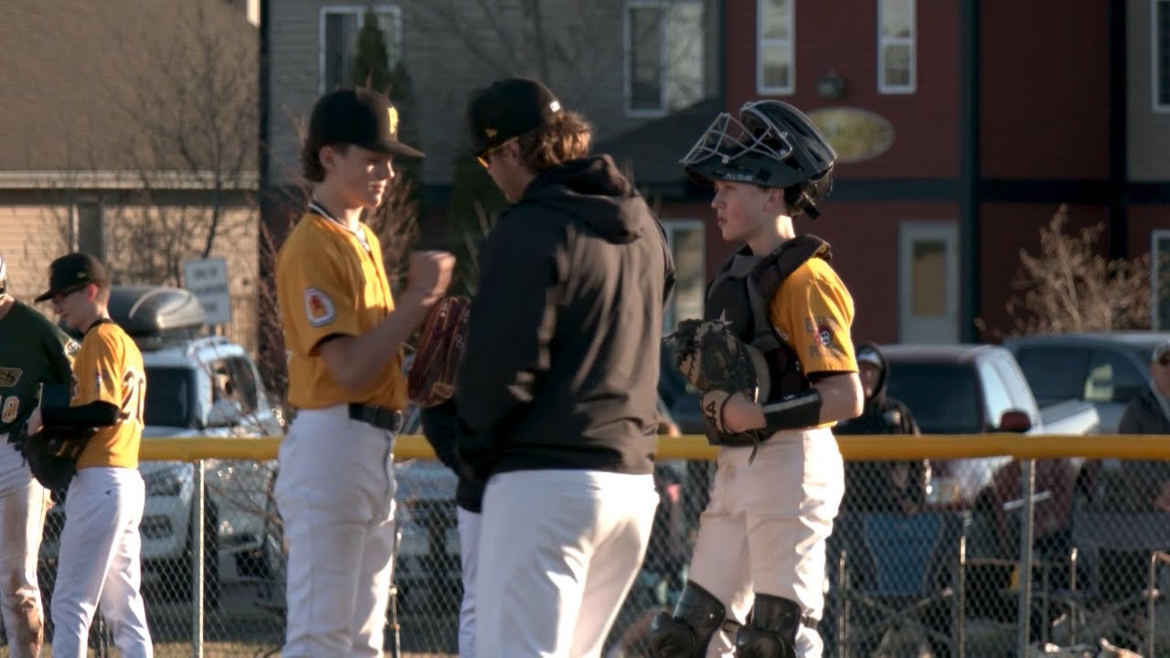 Prairie Pirates kicked off their season against Sherwood Park - YouTube