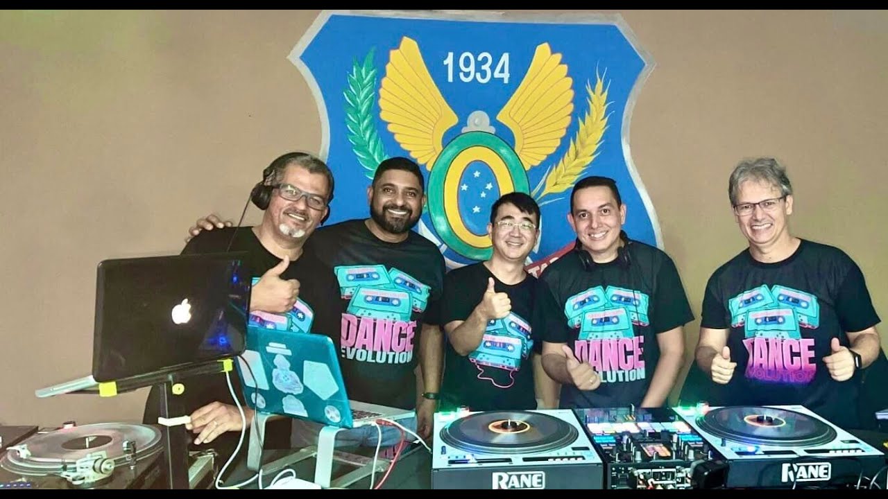 Equipe Flash DJs na Festa de 8 anos do Programa e-music & Dance Evolution em Campo Grande-MS ...