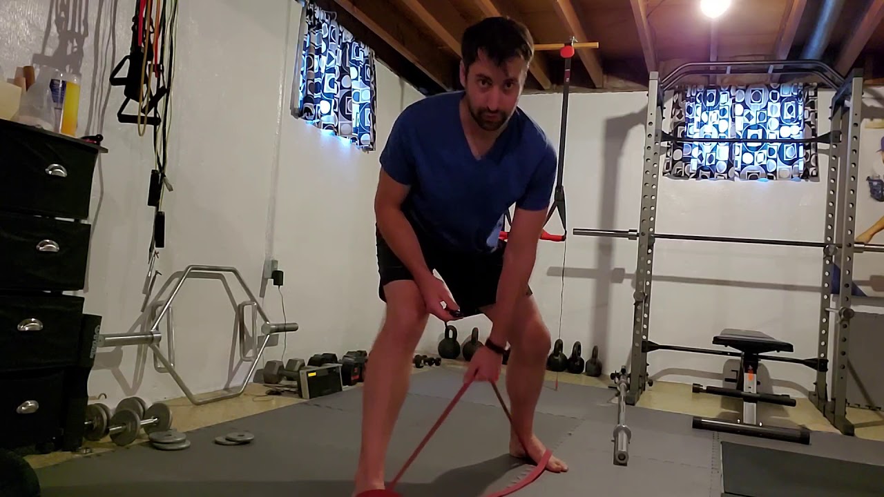Split Stance Row with band - YouTube