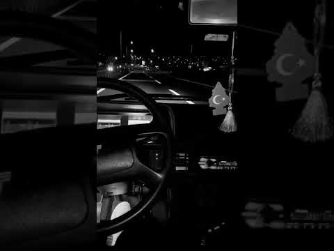SİYAH BEYAZ ARABA SNAPİ GECE