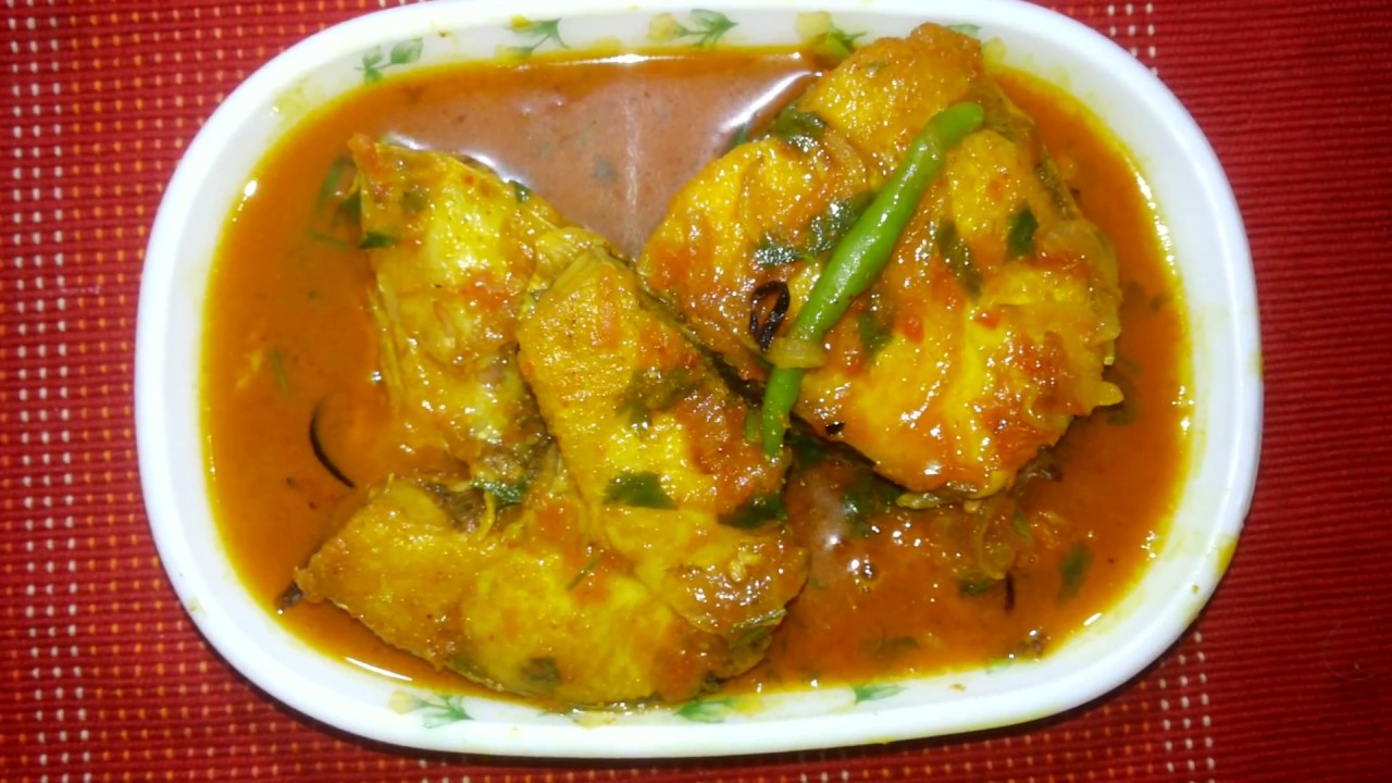 Authentic Rui Macher Jhol Recipe / Bengali Dish Rohu Fish Curry - YouTube