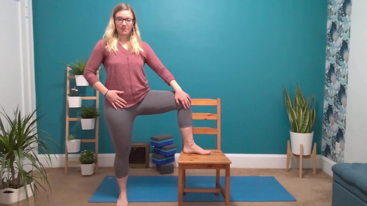 Monday Stretch Break for the Lower Body - YouTube