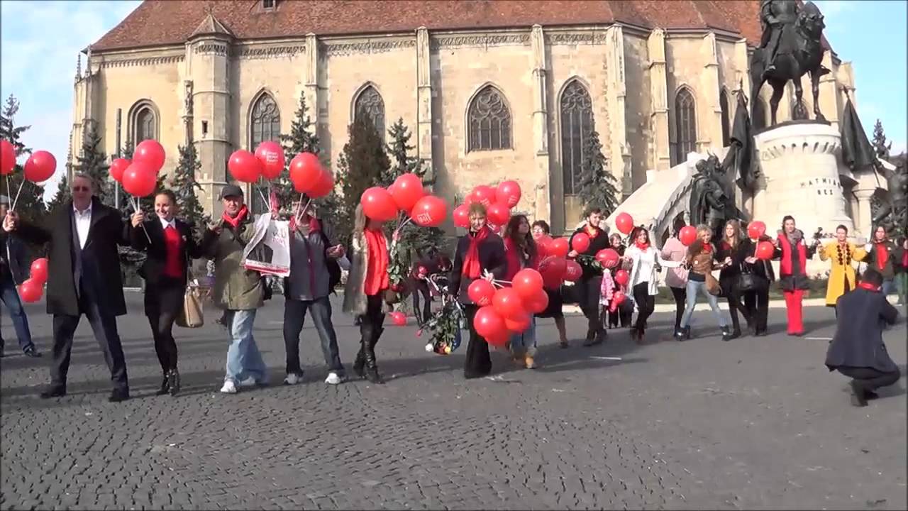 PSD Cluj a OCUPAT Piața Unirii - YouTube