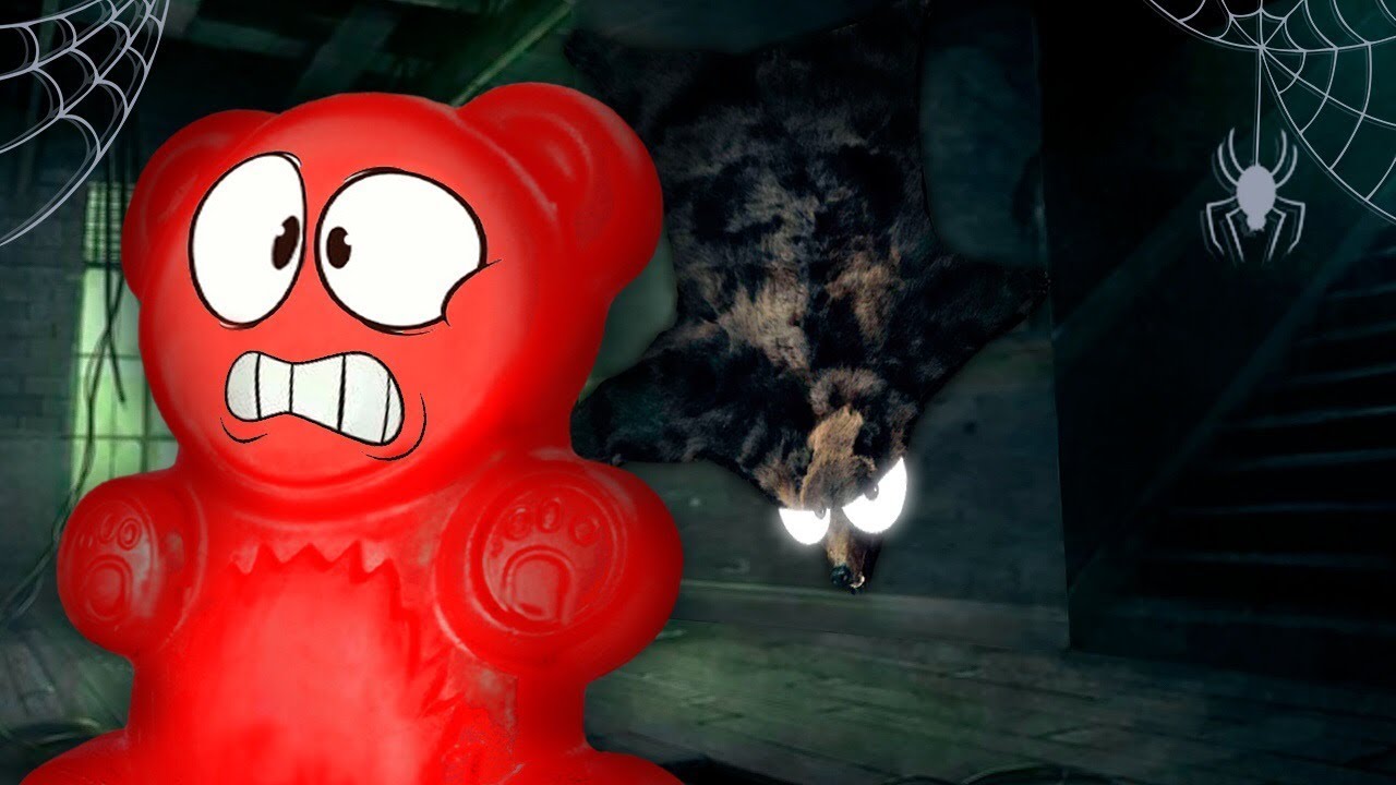 VERY SCARY ROOM. JELLY GUMMY BEAR GOT SCARED - YouTube