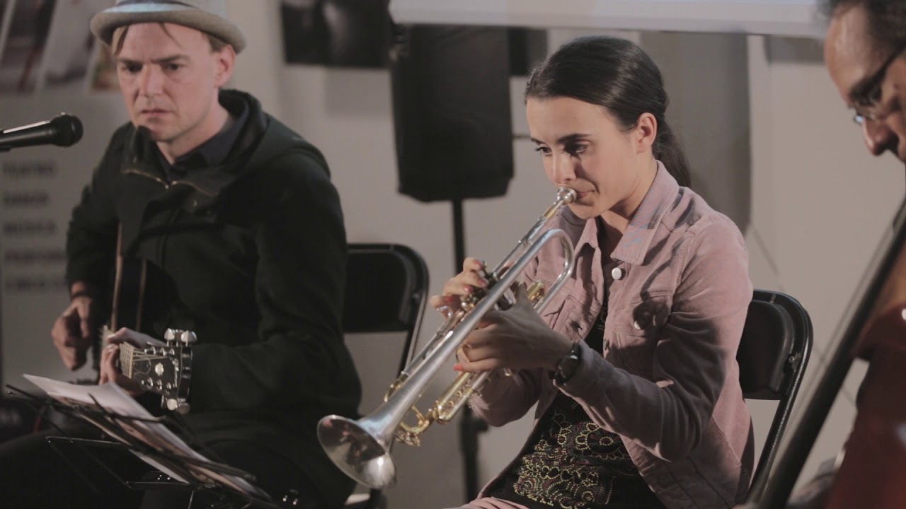 "Juanita", La Caja de Espejos. Todd Clouser - Andrea Motis - Aarón Cruz ...