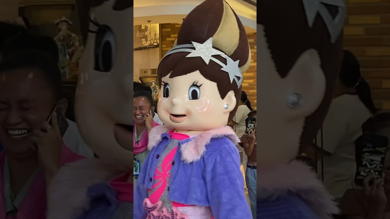 Jollibee Sundae Mascot