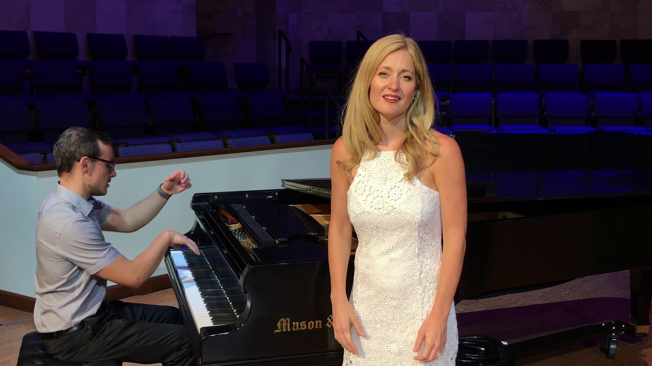 "Vilo Moja"- Heather Ivy sings in Croatian - YouTube