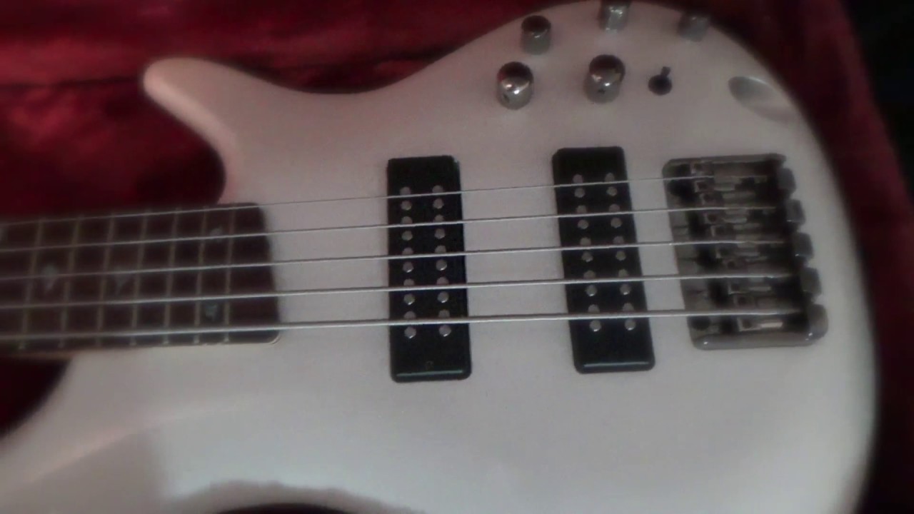 Ibanez SR 305e - YouTube