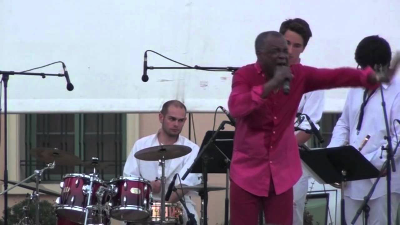 Bobby Johnson & The CIV Soul Band : "I've got dreams to remember" live ...