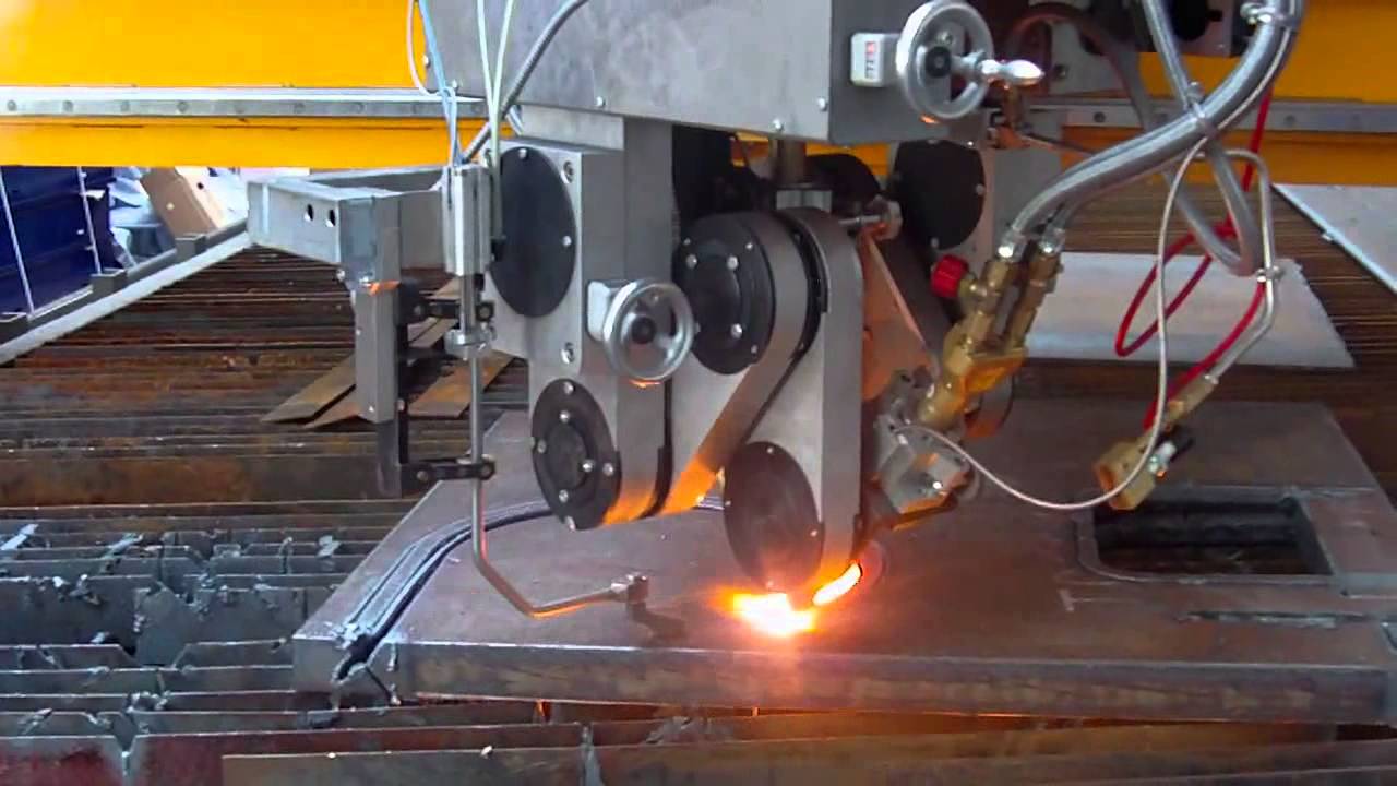 Oxy fuel triple torch K cut - YouTube