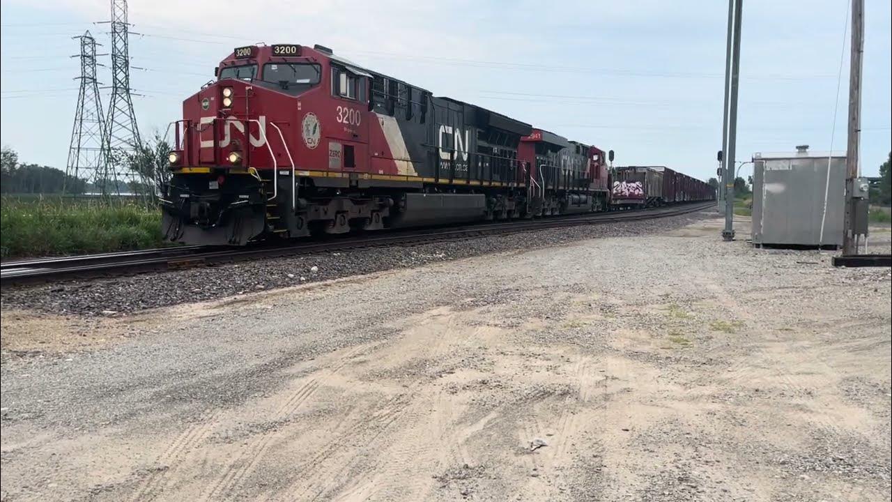 CN A447 @ strobe Tier 4 Leader - YouTube