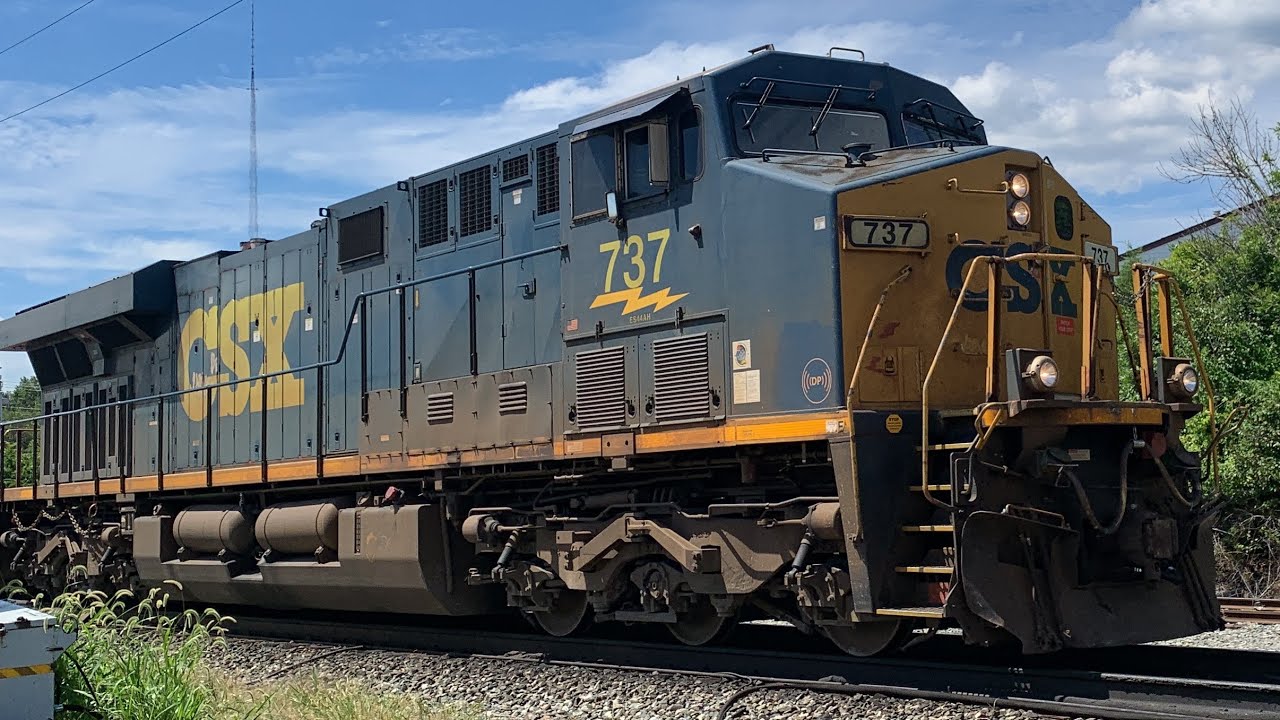 CSX M216-13 with the “Spirit Of Boeing” Leading - YouTube