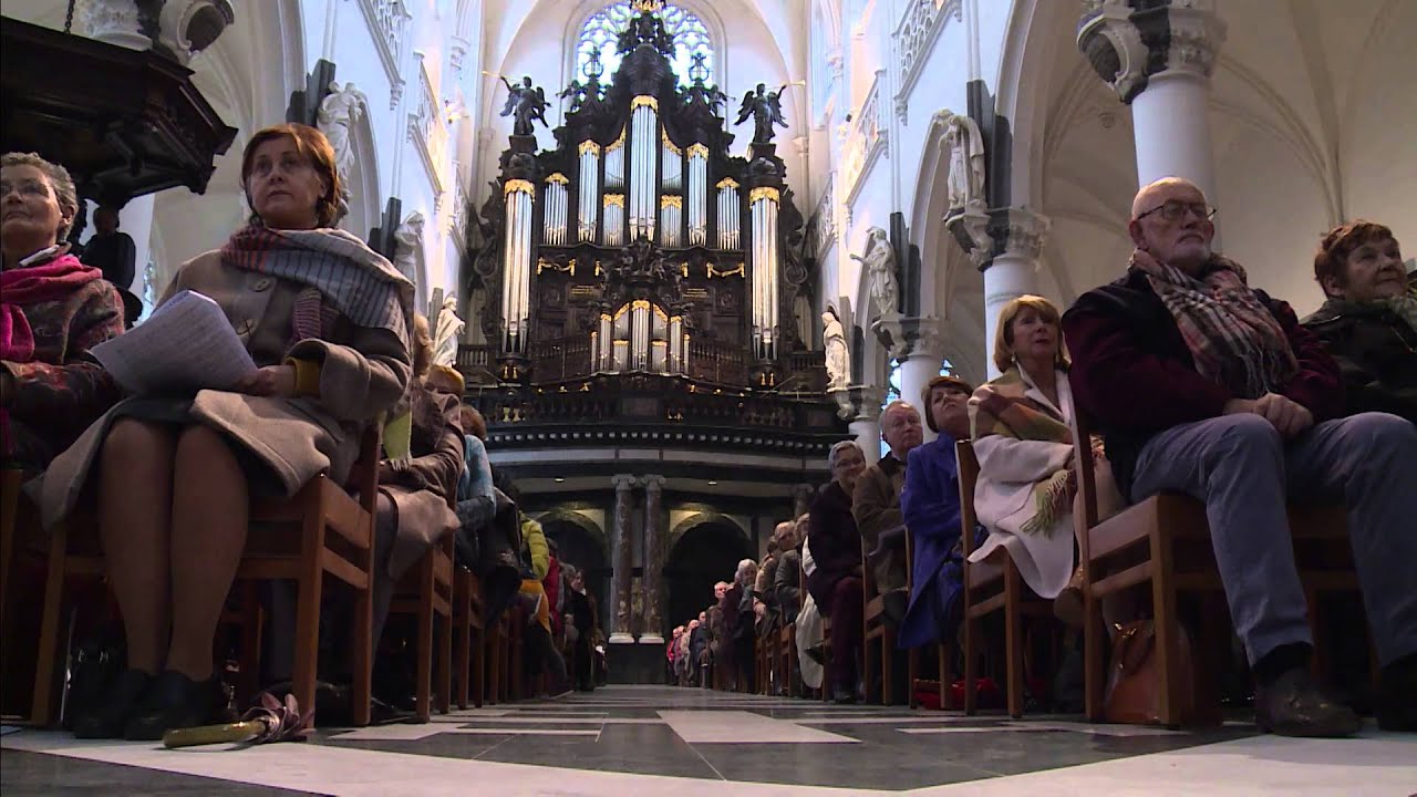SCHUBERT'S DEUTSCHE MESSE with 300 CHOIR SINGERS @ St. Paul's Church ...