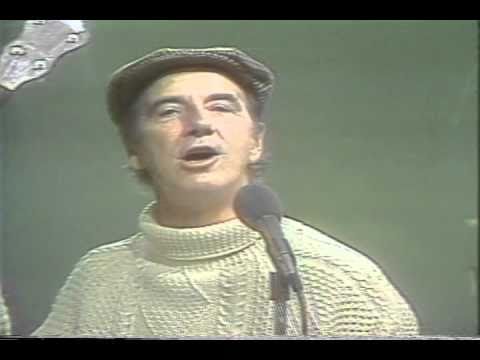 Wild Colonial Boy - Clancy Brothers & Robbie O'Connell - YouTube