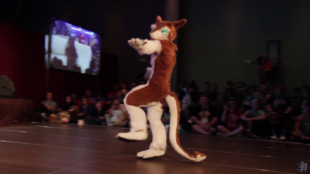Megaplex 2017 - Fursuit Dance Comp - 4 - Battali - YouTube