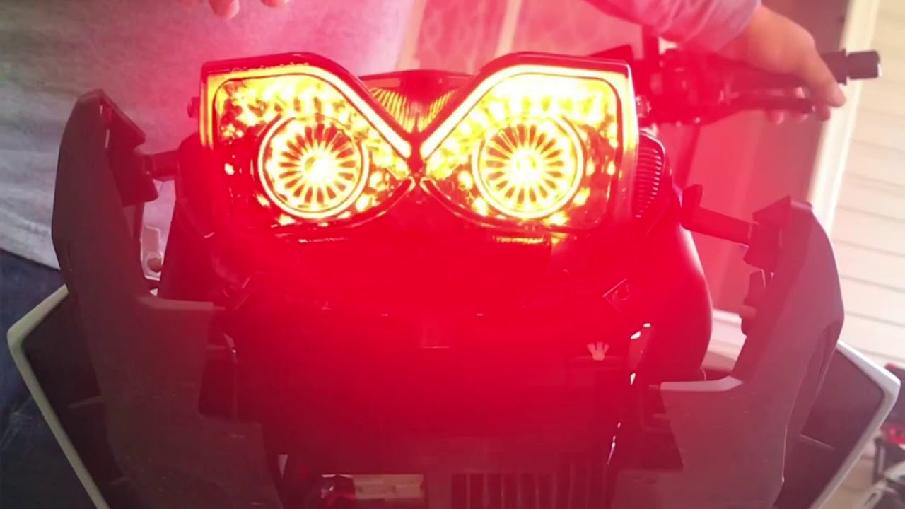 Integrated programmable tail light and signal light brake clutch levers ...