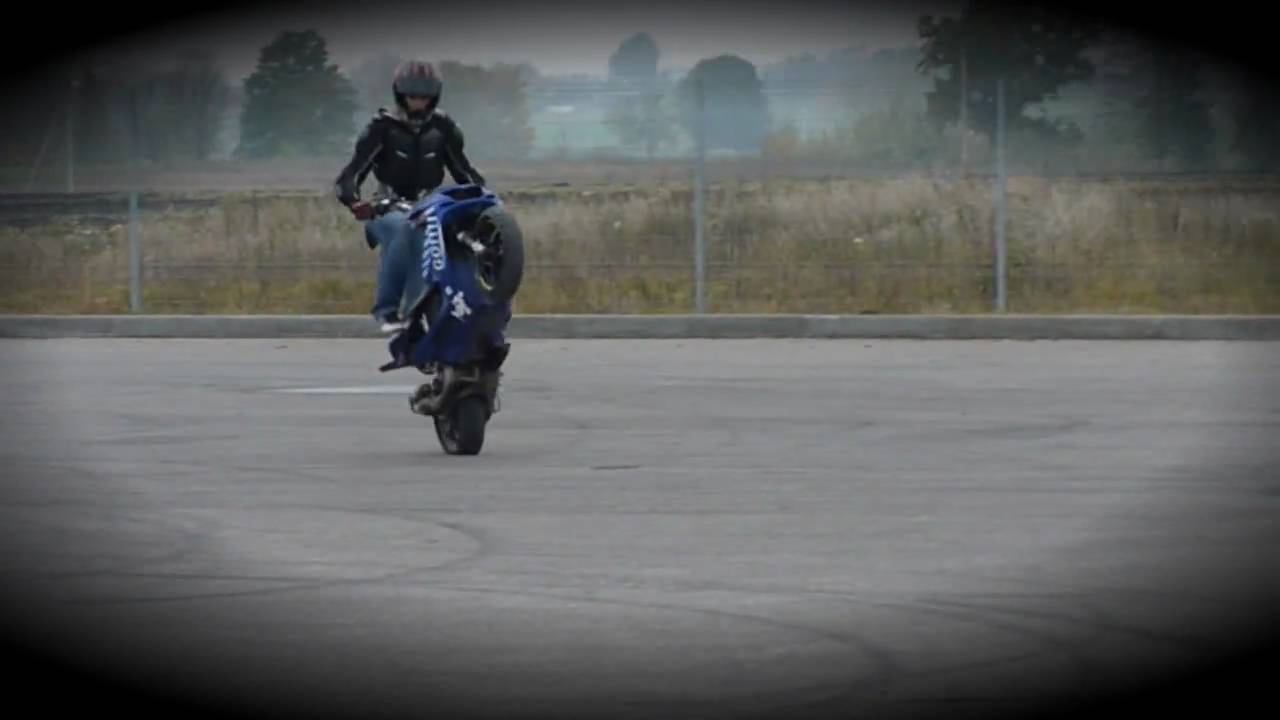 NeOn Stunt 2009 (Yamaha Aerox Stunt ) - YouTube
