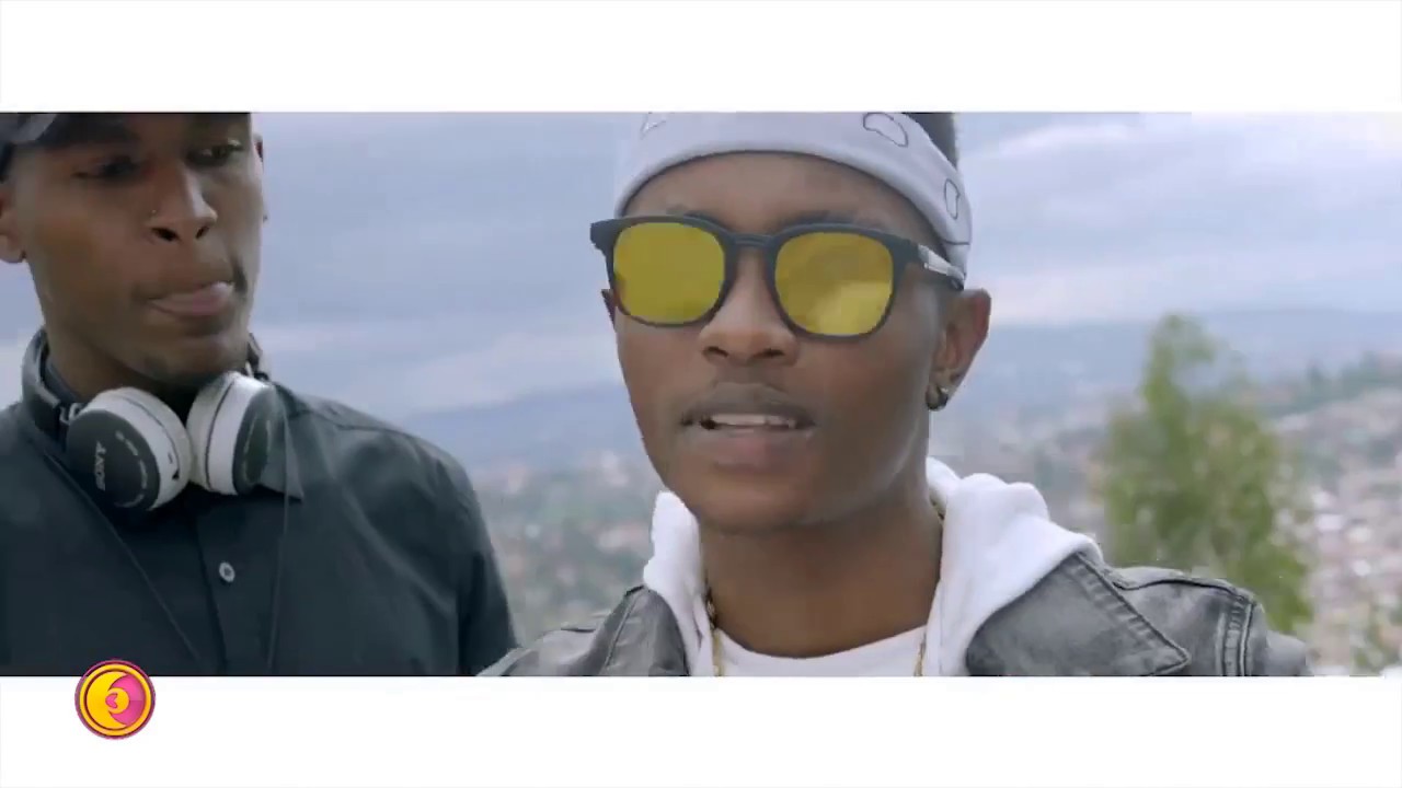 Bosqizo hosting new hiphop artist Barbie Banks in cmc - YouTube