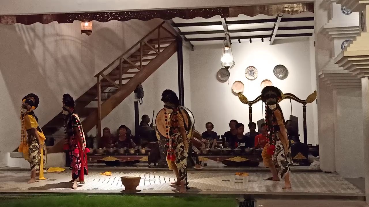 Tari Topeng Samba - YouTube