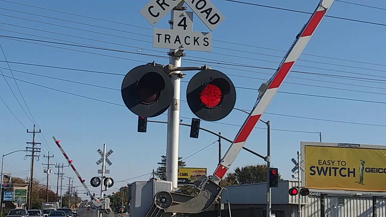 SacRT Outbound Blue Line Train @ Sacramento CA 11/15/2019 - YouTube