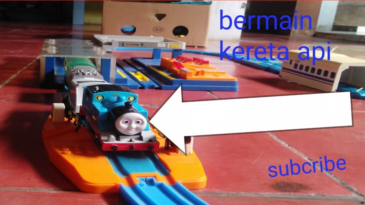 bermain kereta api thomas and friend - YouTube