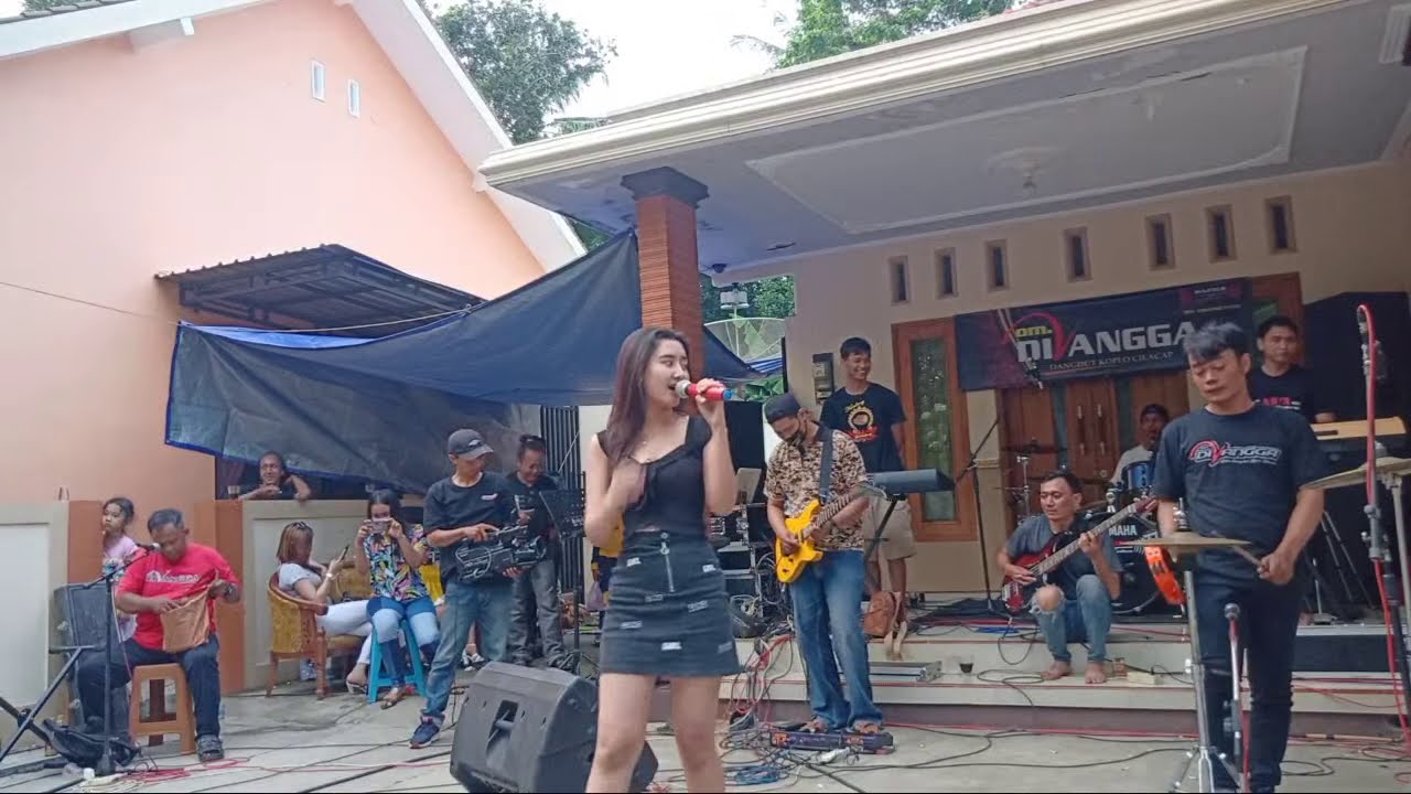 Novi Sasmita Om.Divanggga live streaming - YouTube