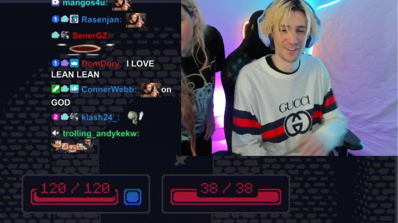 xQc Appears on Aiko's Stream - YouTube