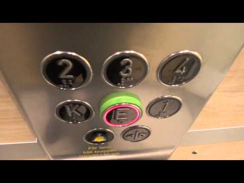 Motala Hissar Chain Drived elevator @ Våggatan 17A, Bollnäs, Sweden.