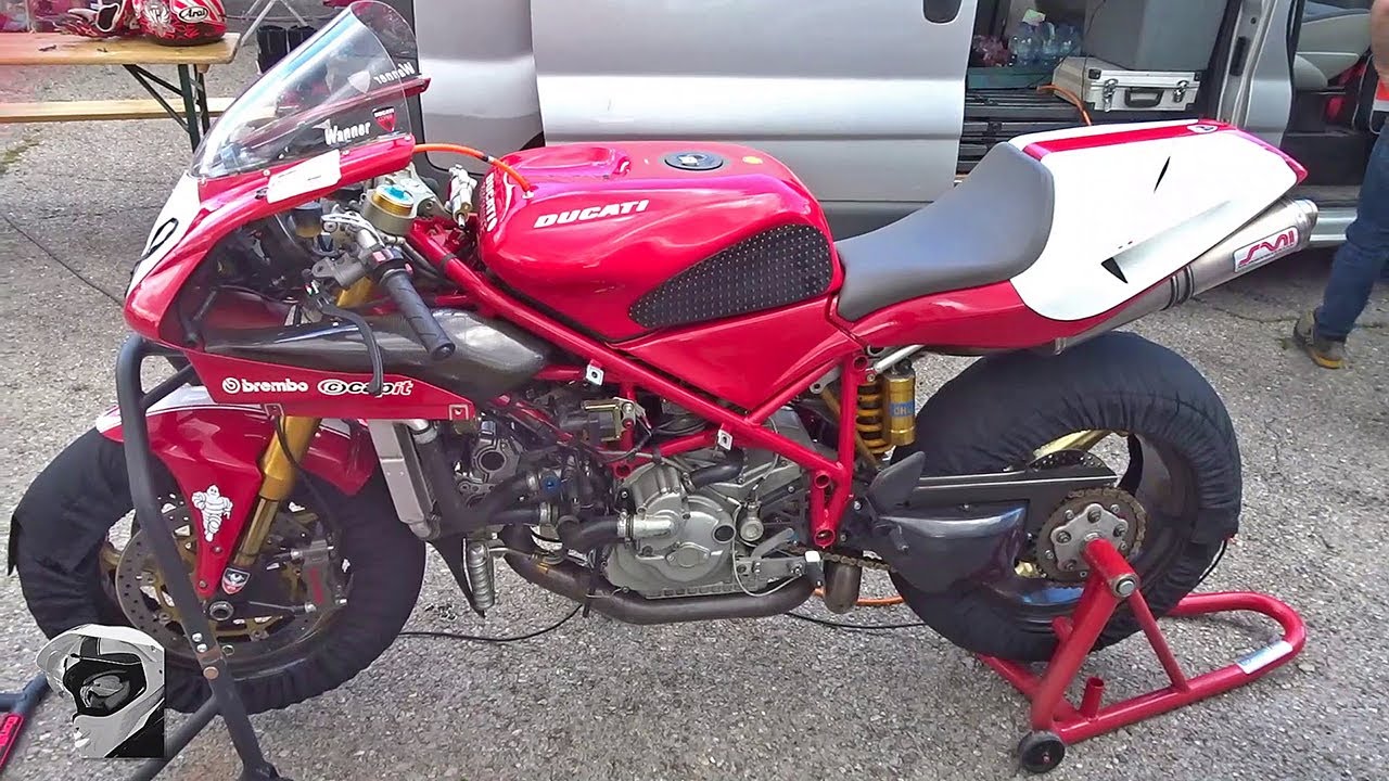 Ducati 996R - exotic materials and expensive parts. Magnificent ...