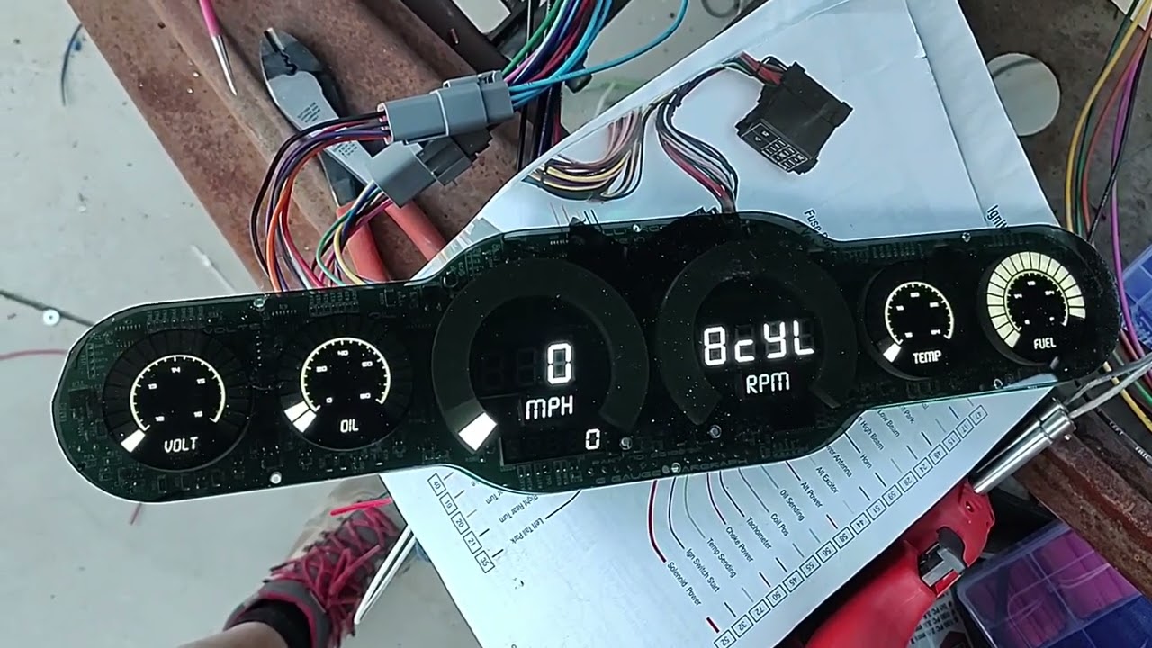 Intellitronix 6 Gauge panel - YouTube