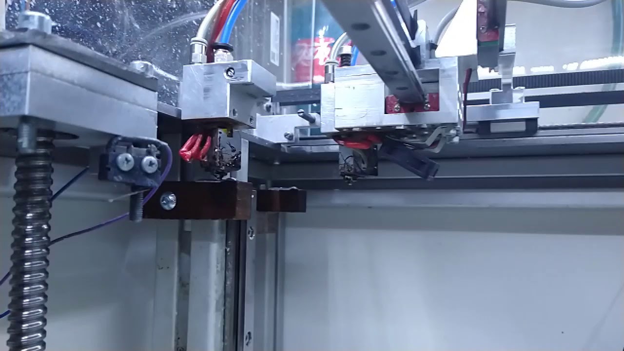 Core XY 3D printer tool changer slowmotion - YouTube