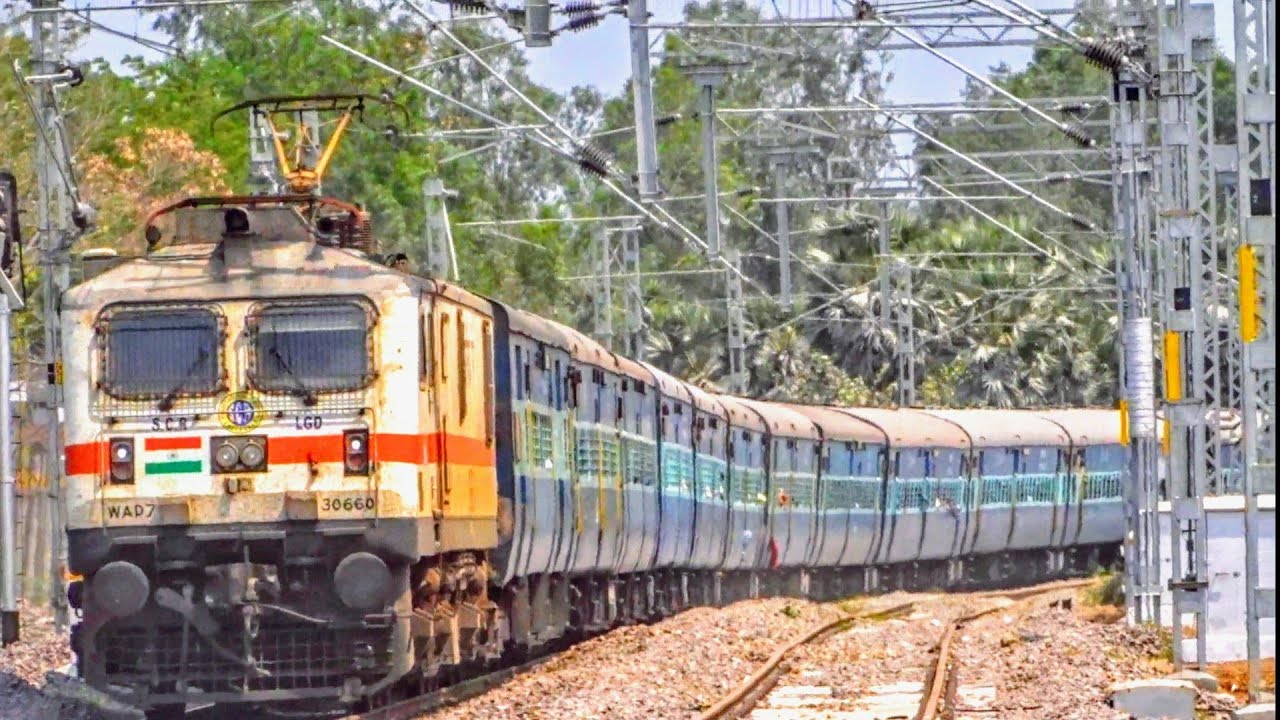 Dronachalam Passenger || LGD WAP-7 ||Slowly Arriving Perecharla 57328 ...