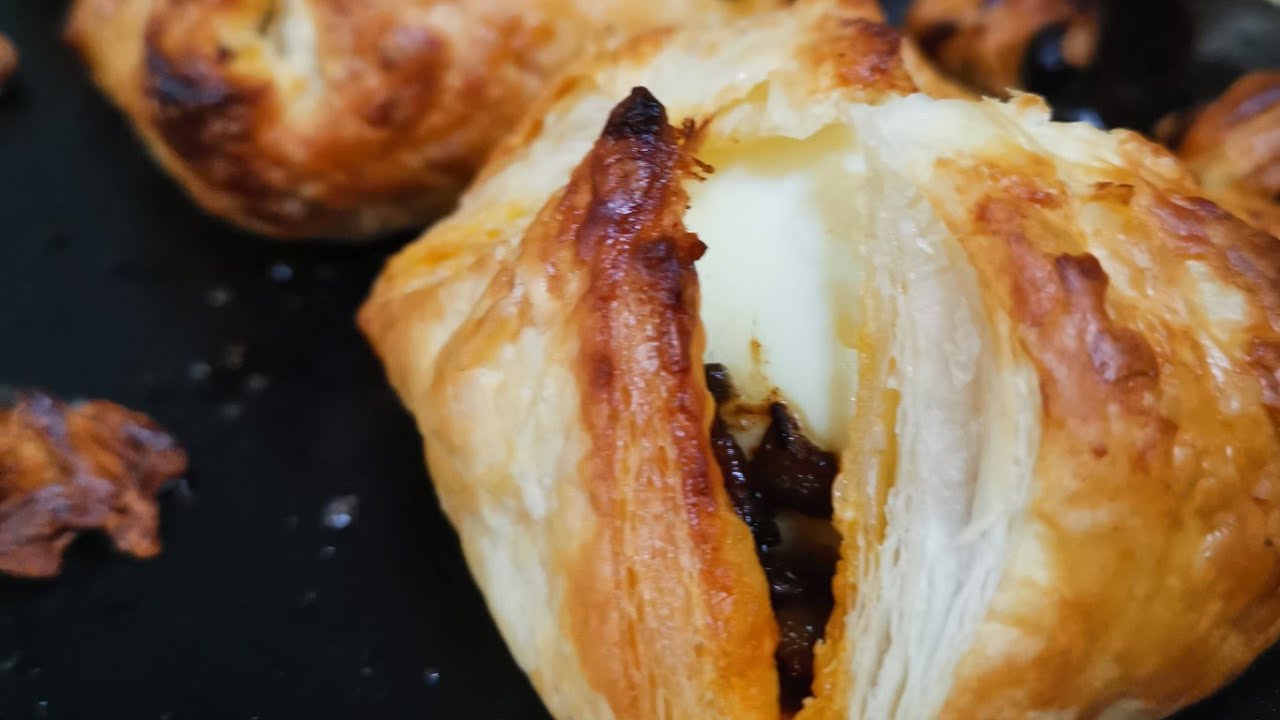 Egg puffs | Perfect Bakery Style Puffs | Tasty Egg Puffs - YouTube