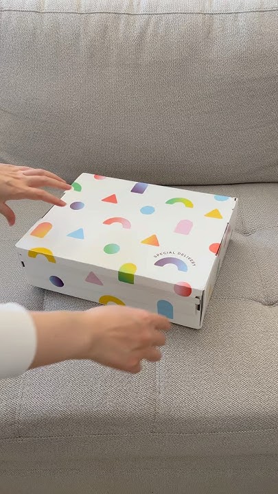 What’s Inside the 2025 Babylist Welcome Kit? Baby Registry Unboxing - YouTube