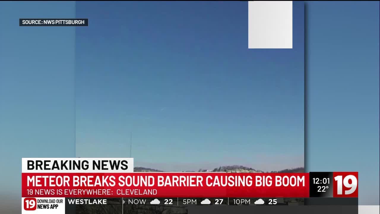 Meteor breaks sound barrier causing big boom - YouTube