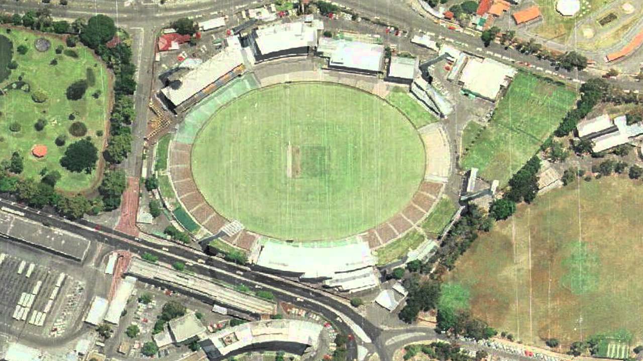 Landgate Map Viewer - Perth WACA 1948-2011 - YouTube