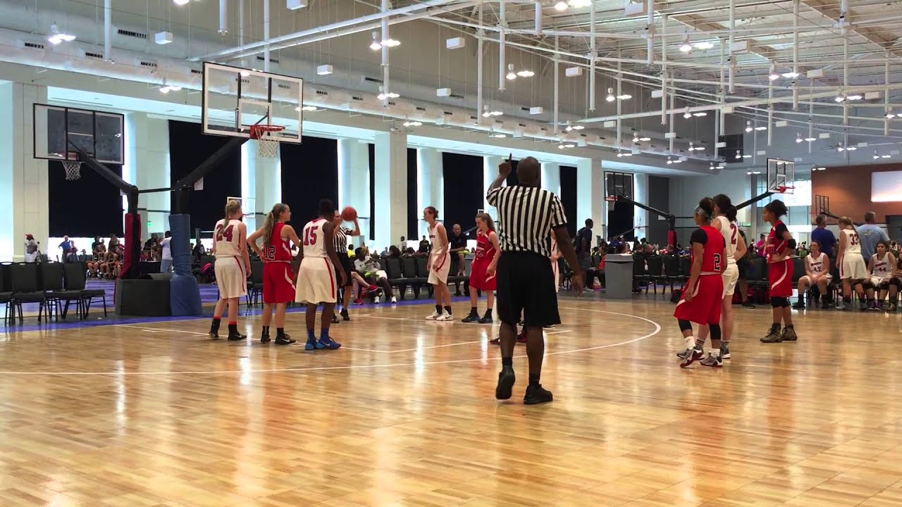 Rachel Neff #22 Ohio Lady Hoopsters in red at Battle in the Boro:2 ...
