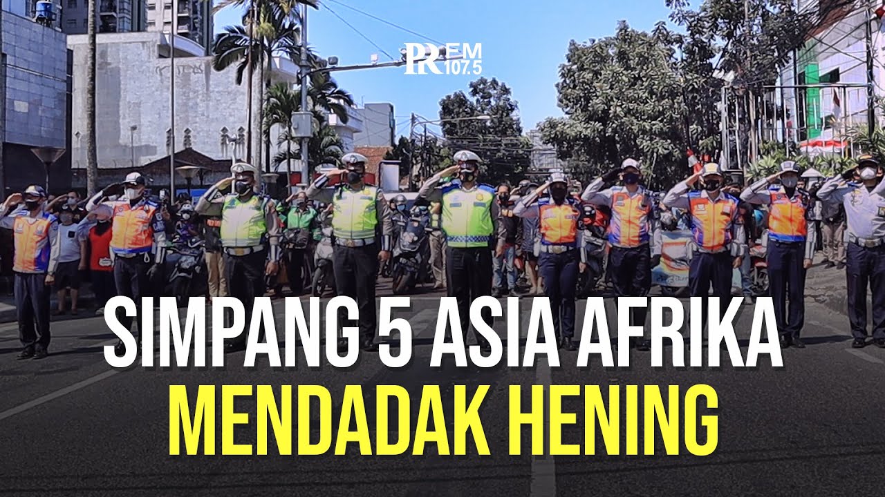 Simpang 5 Asia Afrika Kota Bandung Mendadak Hening Saat Indonesia Raya ...